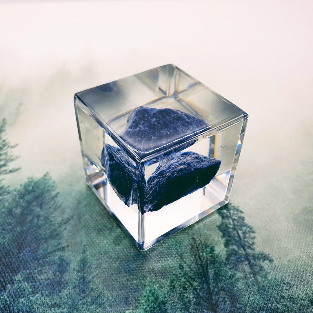 Azurite Embedded in 40mm Resin Cube