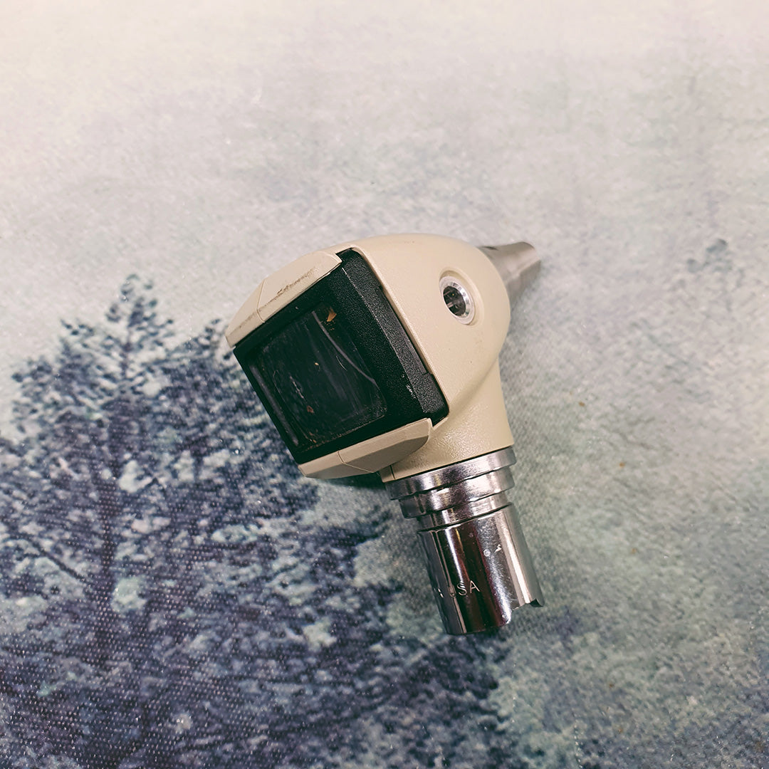 Vintage Welch Allyn Otoscope/Ophthalmoscope Set in Case