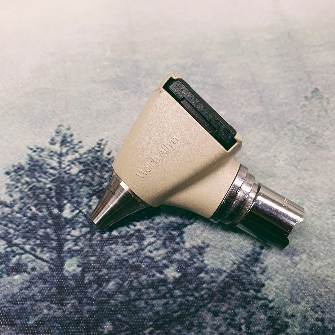 Vintage Welch Allyn Otoscope/Ophthalmoscope Set in Case